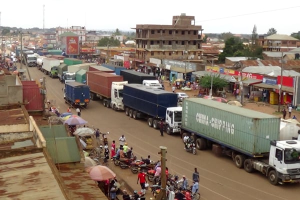 Kenyans block border over maize ban | Monitor