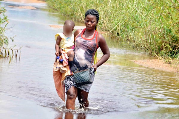 Floods cut off road connecting Kalungu, Gomba districts | Monitor
