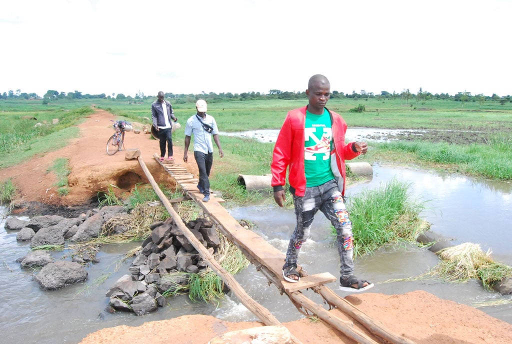 Residents petition district heads to fix broken bridge | Monitor
