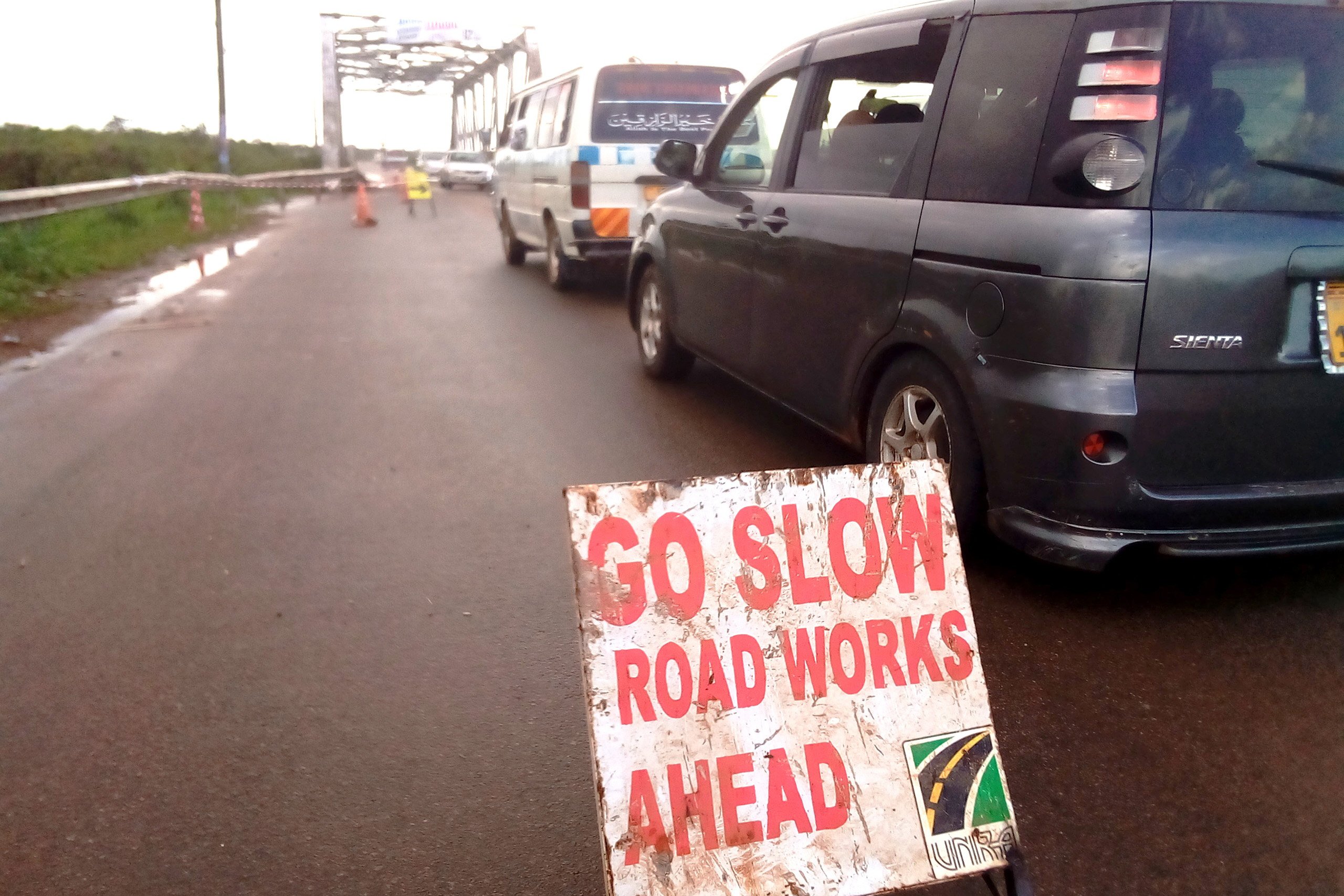 Unra bans heavy trucks from using dilapidated Ssezibwa Bridge | Monitor
