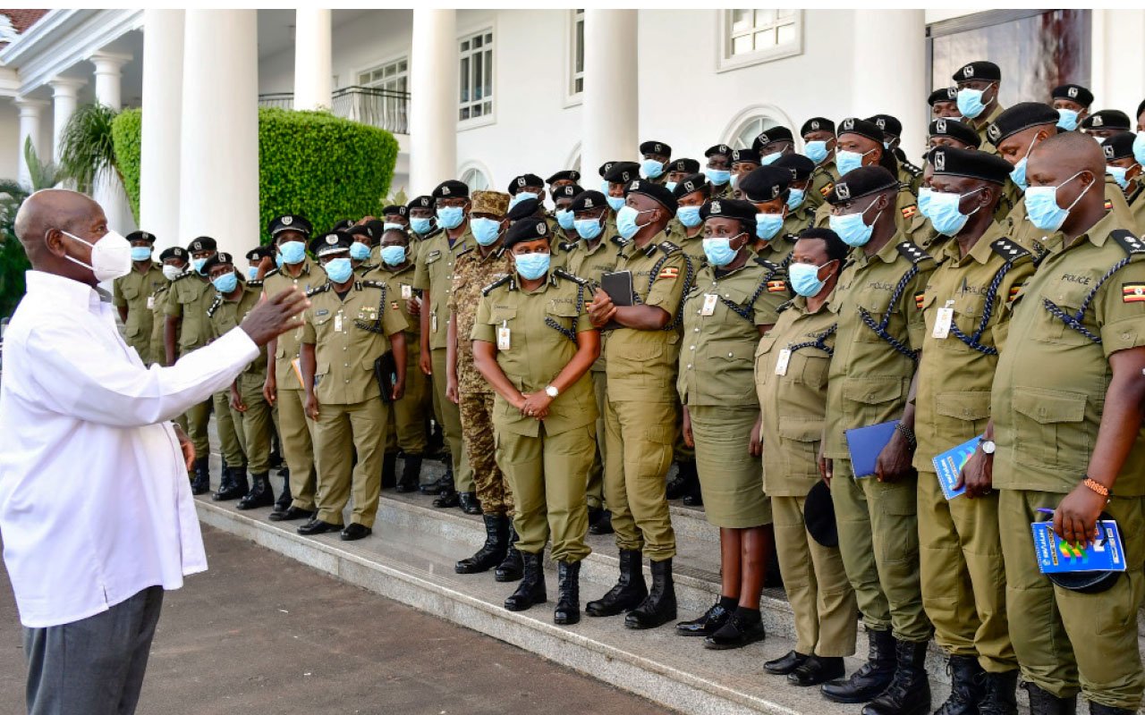 Museveni rallies CID officers on patriotism | Monitor