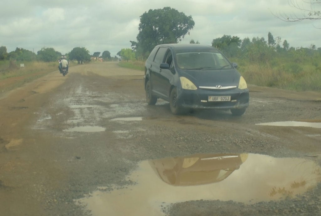 Drivers, locals decry poor state of Gulu-Nimule Road | Monitor